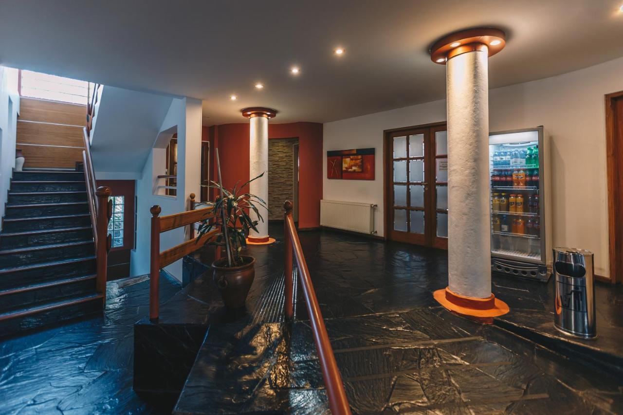 HOTEL LOS TILOS VILLA CARLOS PAZ